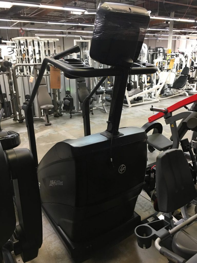 Life Fitness Discover SE Console PowerMill (stepmill) - Primo Fitness